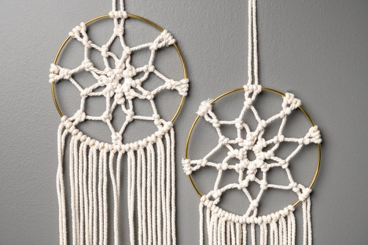 How to make a macrame dream catcher - easy DIY tutorial - Crafts on display