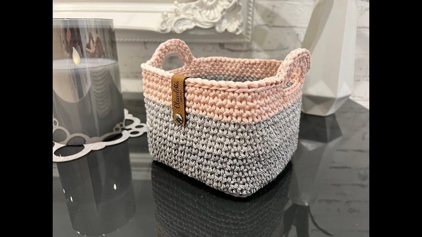 Easy crochet square basket - free pattern - Crafts on display