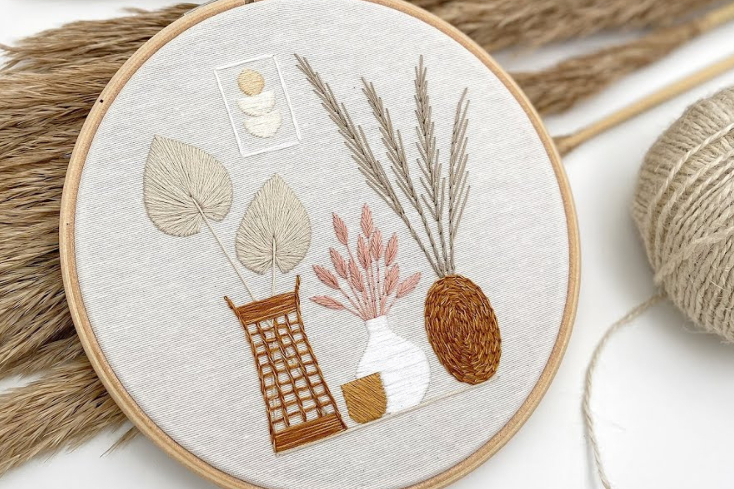 How to embroider boho plants - Crafts on display