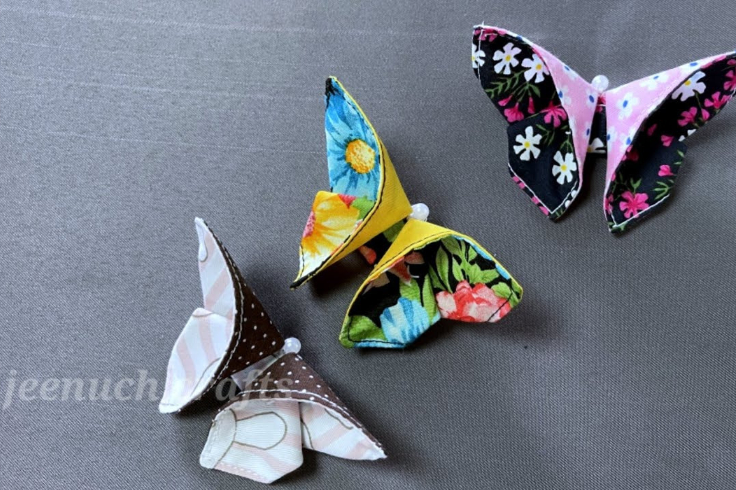 How to make fabric butterflies - Crafts on display