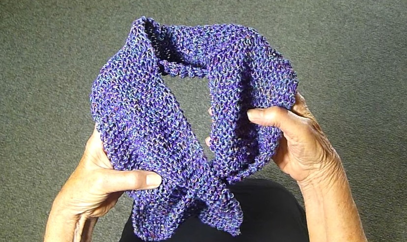 How to knit a keyhole scarf with seed stitch: free beginner pattern ...