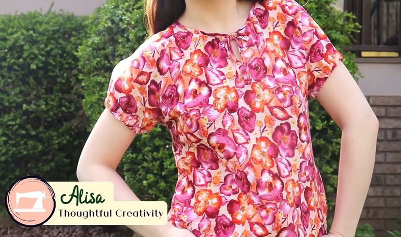 Easy summer blouse sewing tutorial - no shoulder seams or zippers ...
