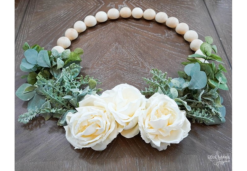 How to make a wood bead floral wreath - Crafts on display