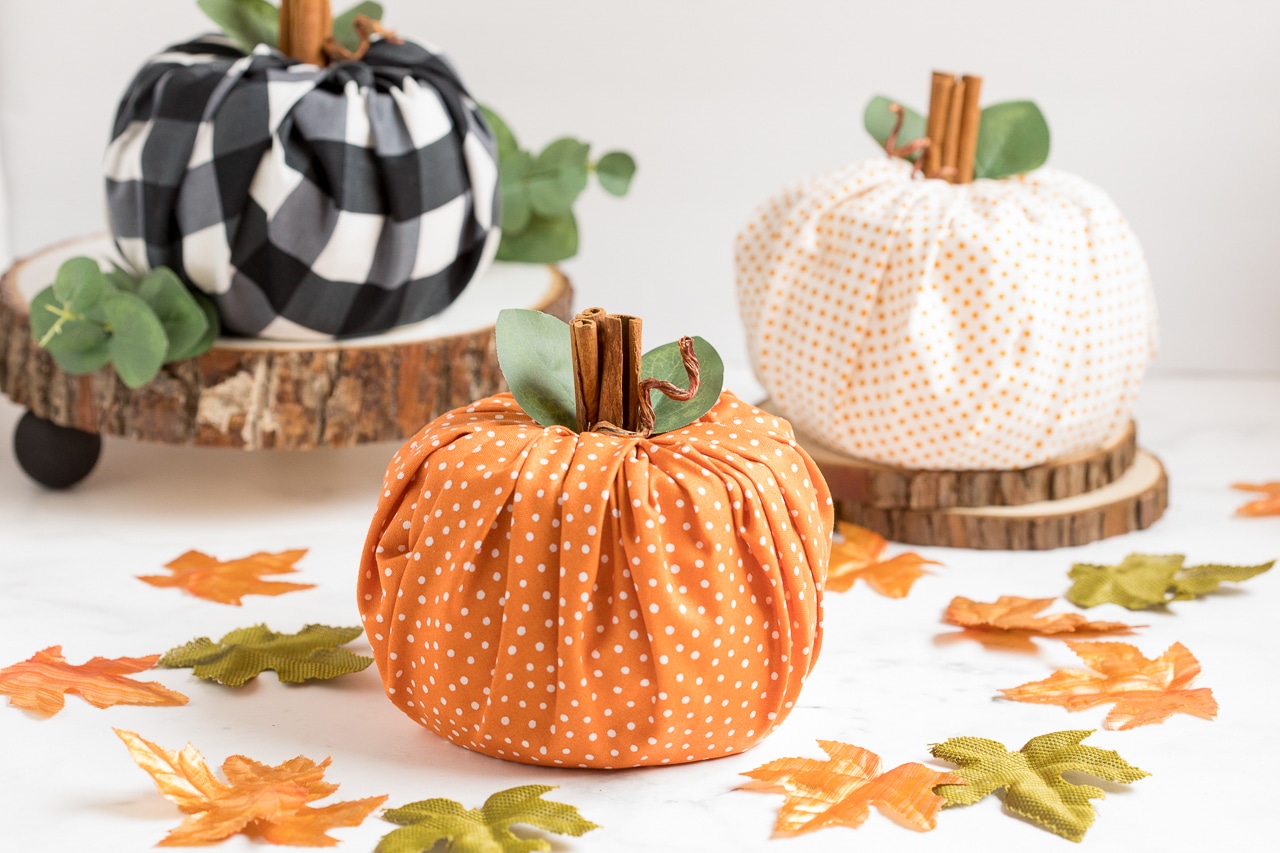 Easy and quick toilet paper pumpkin tutorial - Crafts on display