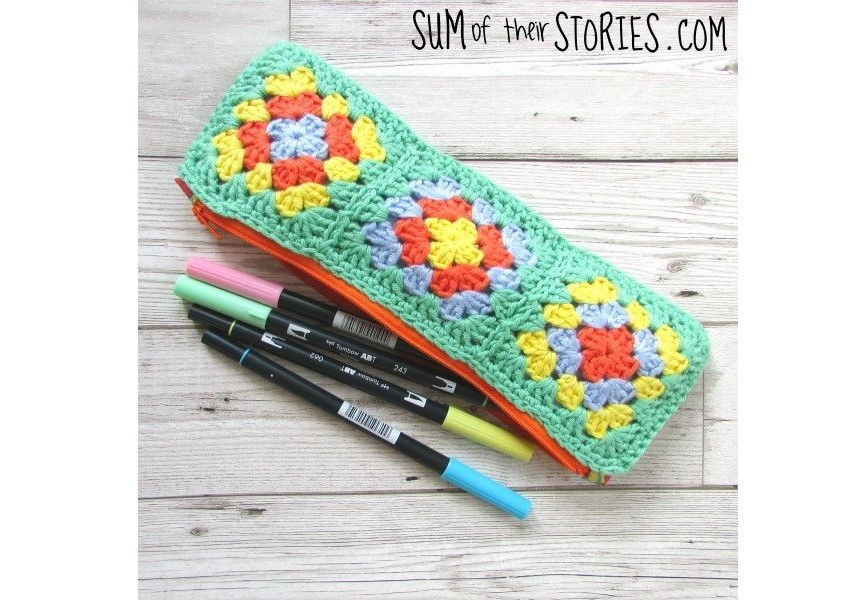 DIY colorful granny square pencil case - fun and easy project - Crafts ...