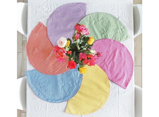 DIY gingham placemats: simple tutorial for adding color to your table ...