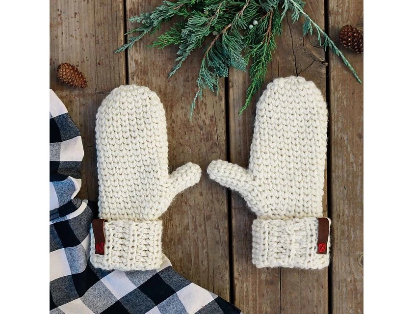 Cozy crochet mittens: customizable, stylish, and beginner-friendly ...
