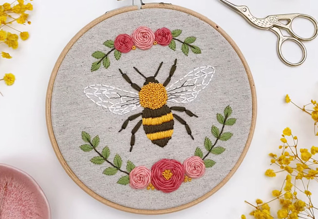 How to embroider a bee with flowers - beginner-friendly tutorial ...