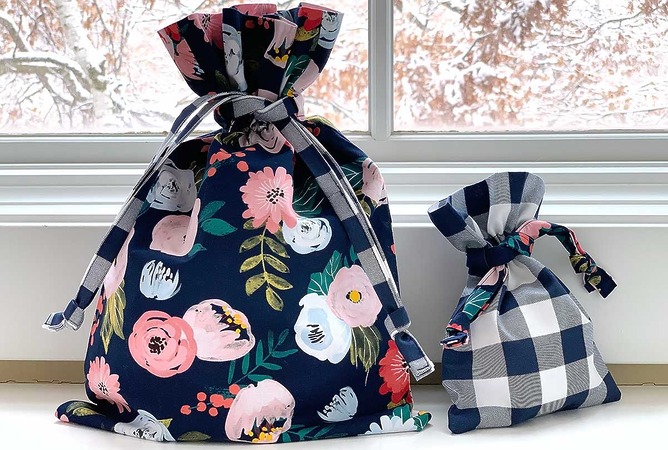 DIY fabric drawstring bag - perfect for gifts and storage - Crafts on ...