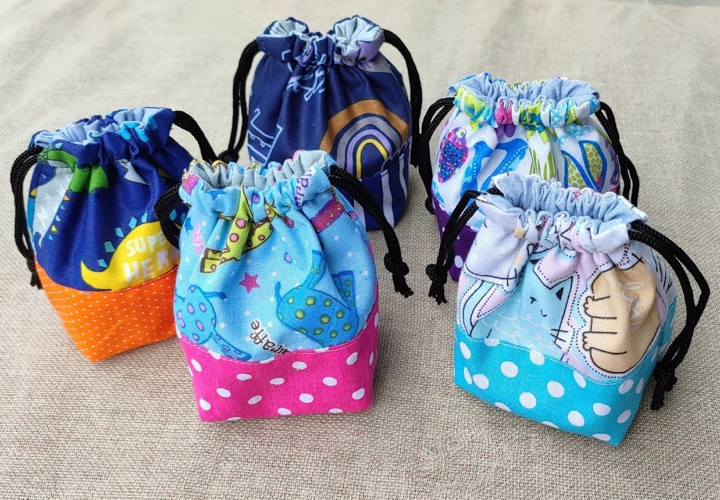 Free Sewing Patterns, Projects And Tutorials - Crafts on display