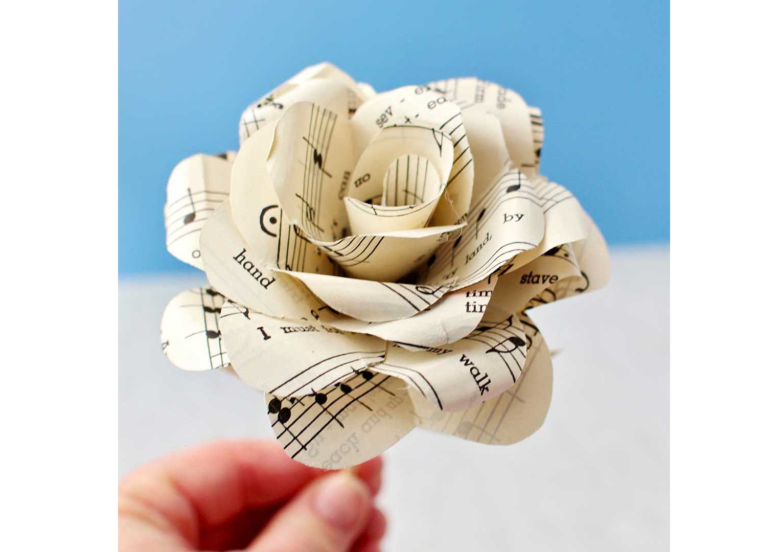 Upcycled book page rose tutorial - Crafts on display