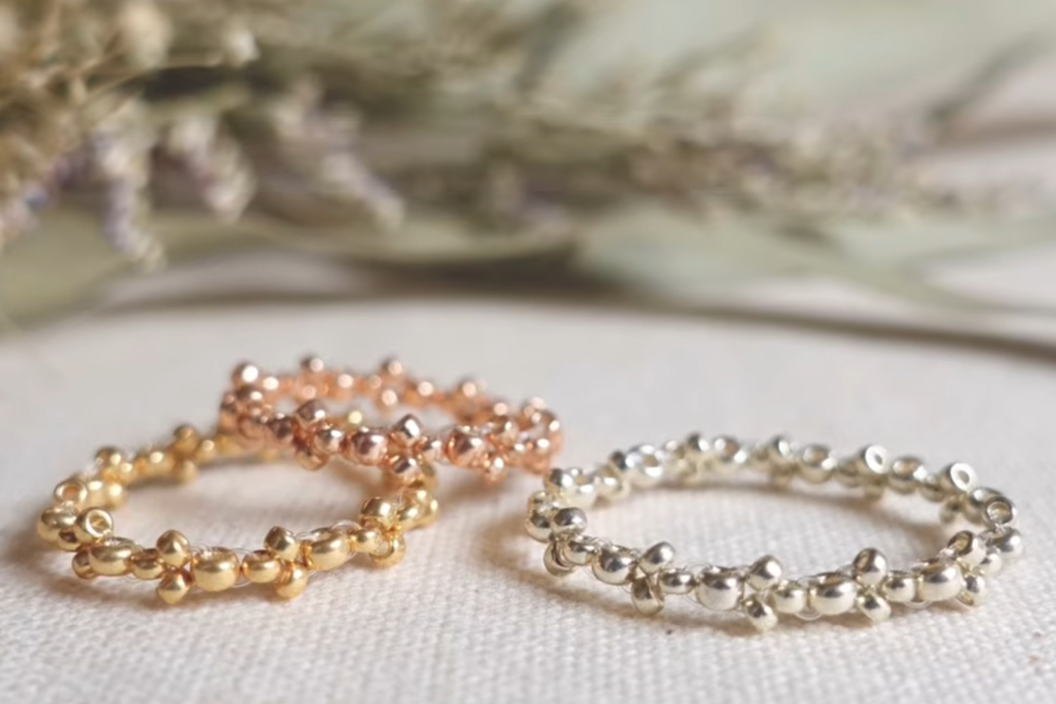 Jewelry Making Ideas And Tutorials For All Skill Levels - Crafts on display