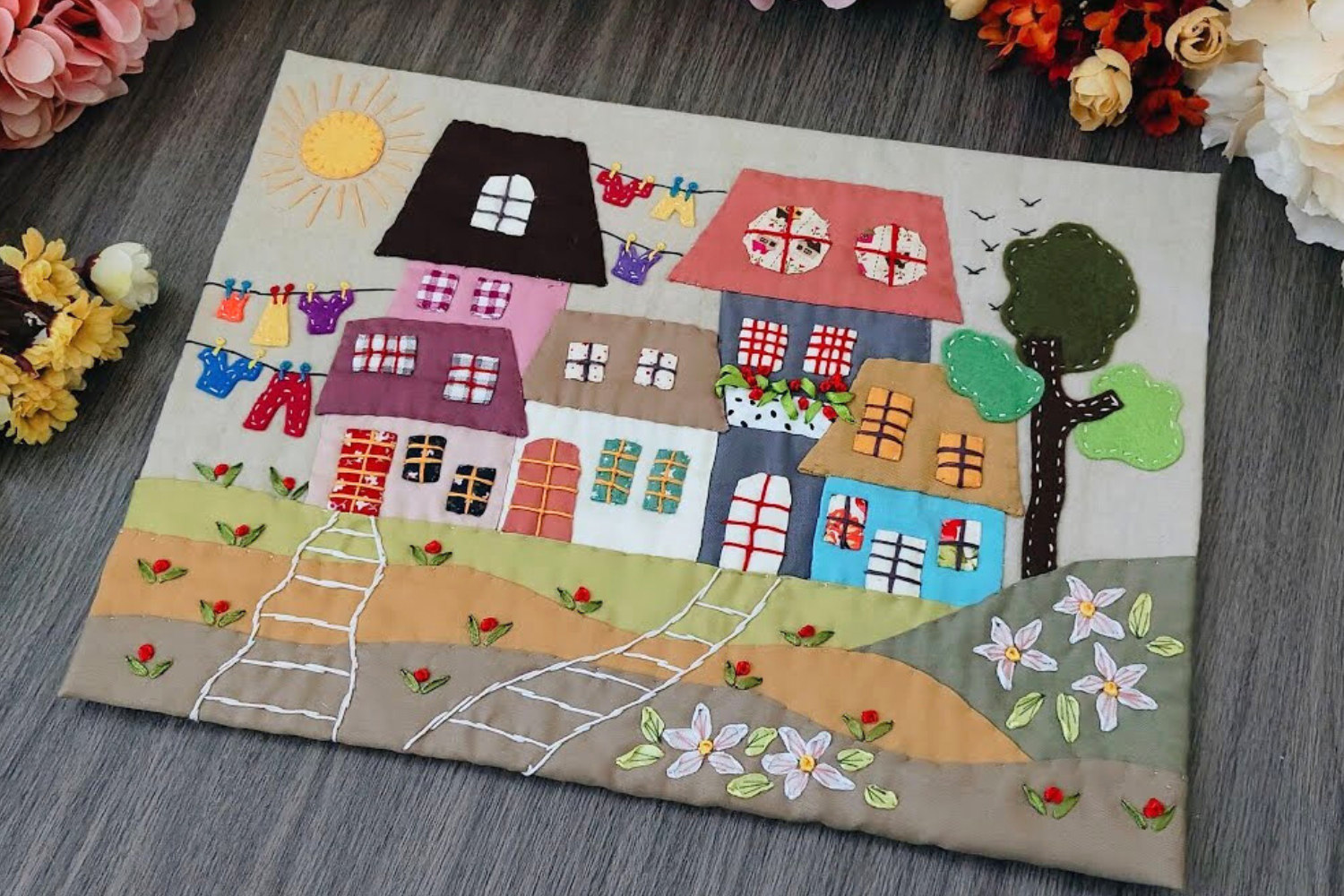 Patchwork wall hanging tutorial - Crafts on display