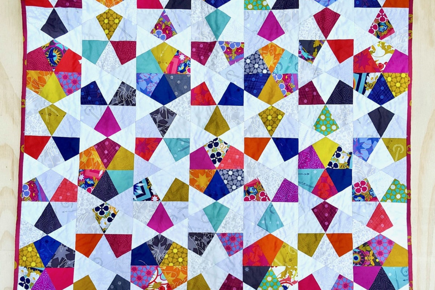 Sew a beautiful kite and triangle EPP quilt - free pattern - Crafts on ...