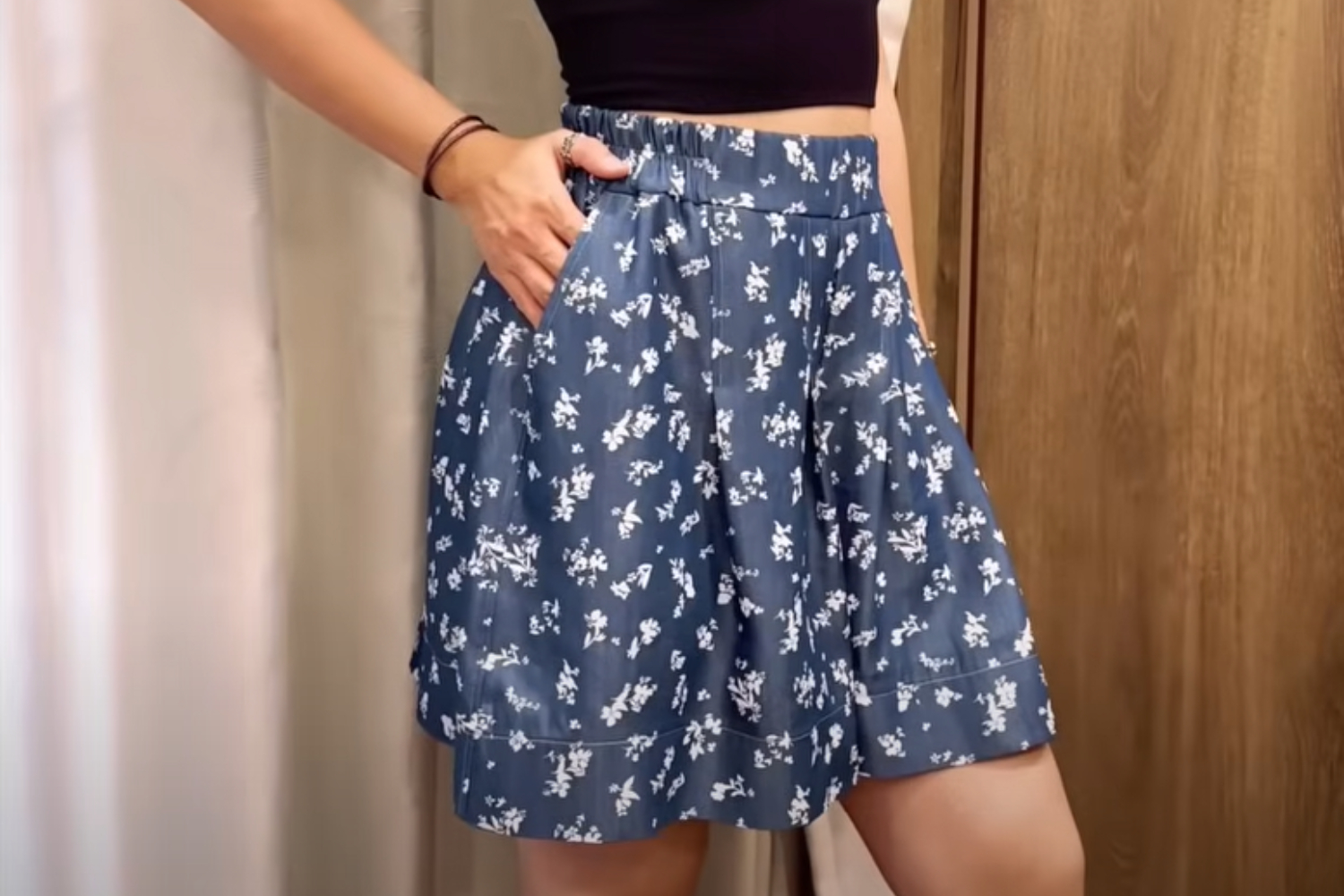 Easy elastic waist shorts – sew your own without a pattern - Crafts on ...