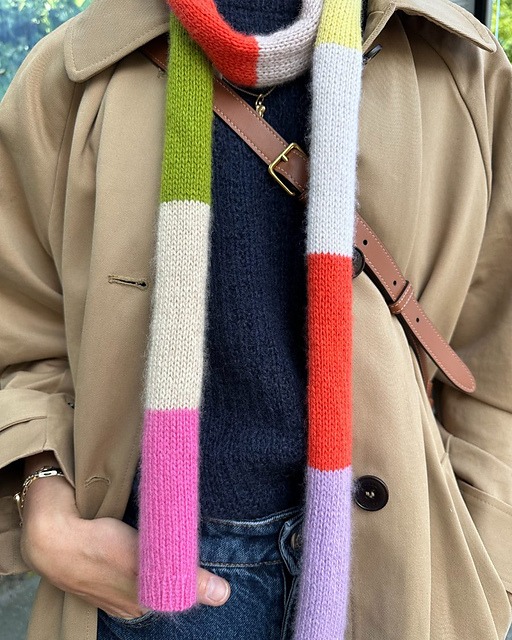 Knit skinny scarf pattern - Crafts on display