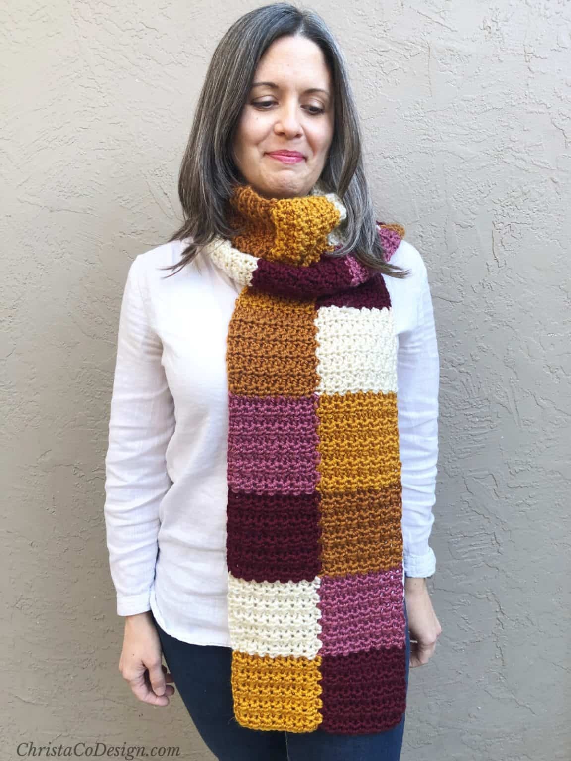 Crochet a color block scarf - free pattern - Crafts on display