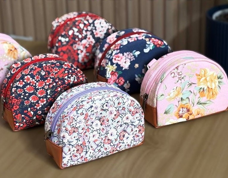 Free Sewing Patterns, Projects And Tutorials - Crafts on display