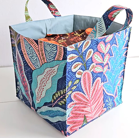DIY fabric basket with handles - Crafts on display