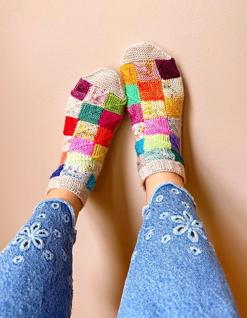 Free Knitting Patterns, Projects And Tutorials - Crafts on display
