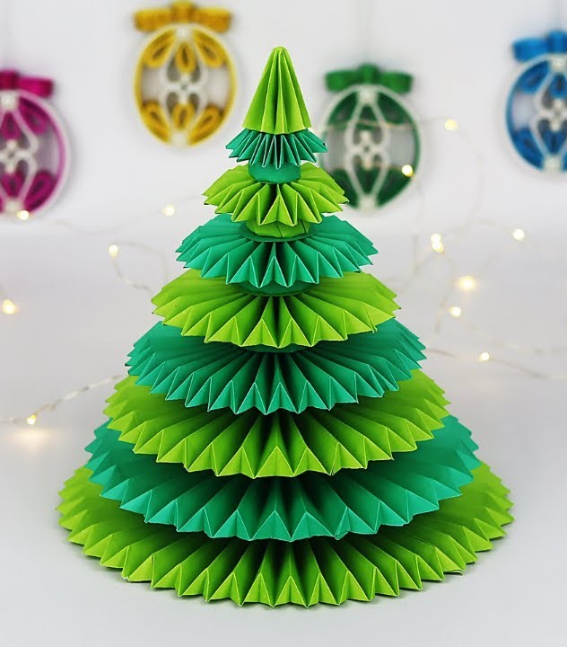DIY paper Christmas tree tutorial - Crafts on display