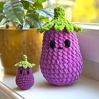 Free eggplant amigurumi pattern: 1-hour crochet project - Crafts on display
